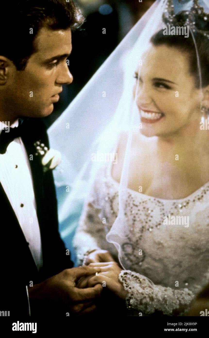 Daniel Lapaine & Toni Collette Film Muriel'S Wedding (AUS/FR 1994) Characters: David Van Arckle ...