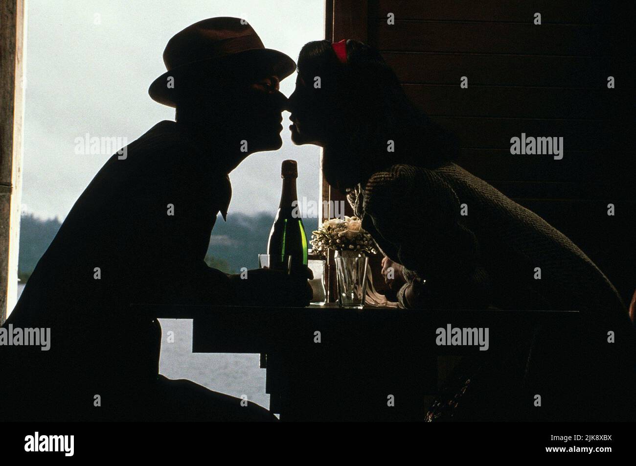 Dennis Quaid & Tamlyn Tomita Film: Come See The Paradise (USA 1990 ...