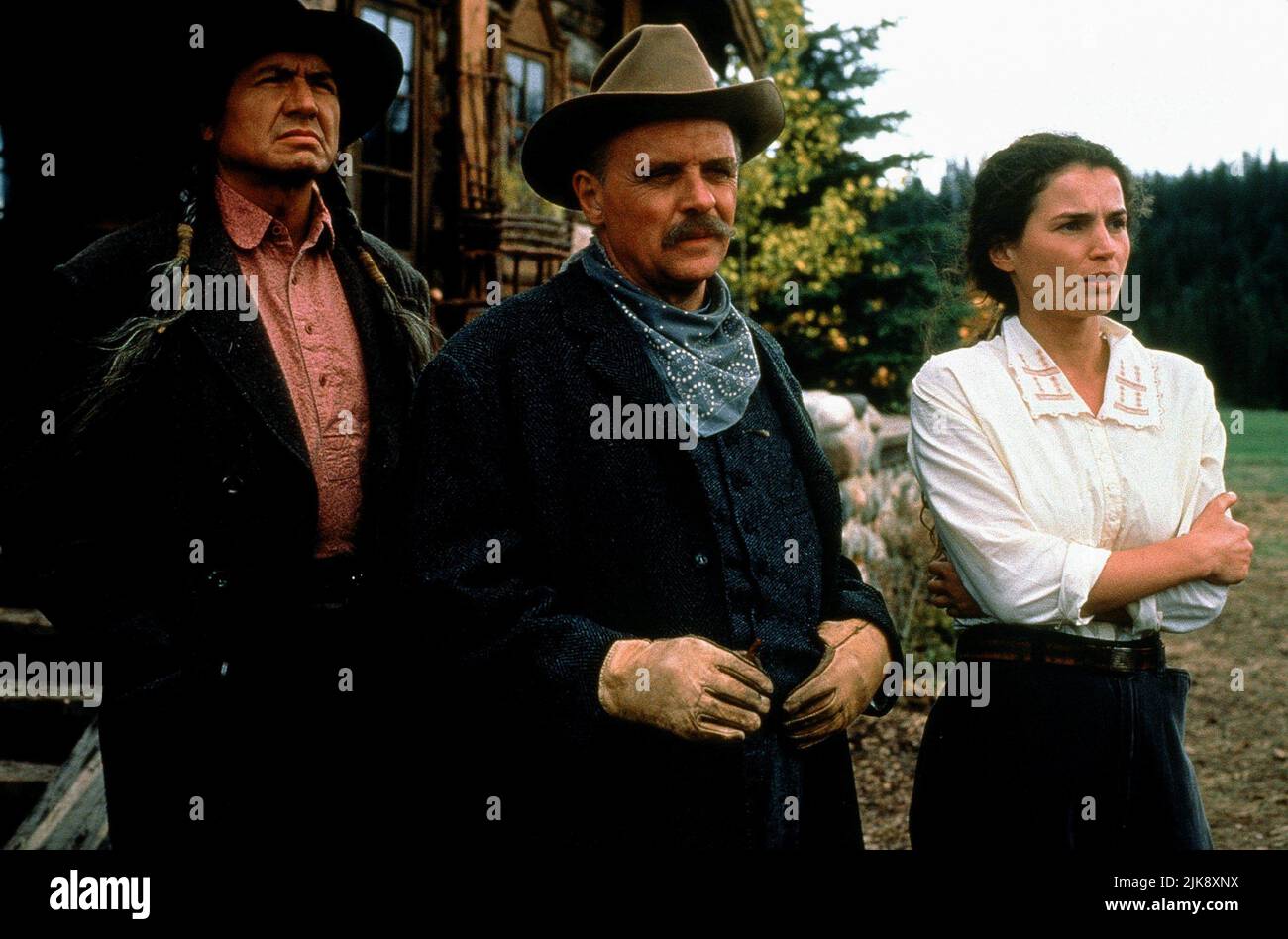 Gordon Tootoosis, Anthony Hopkins & Julia Ormond Film: Legends Of The ...