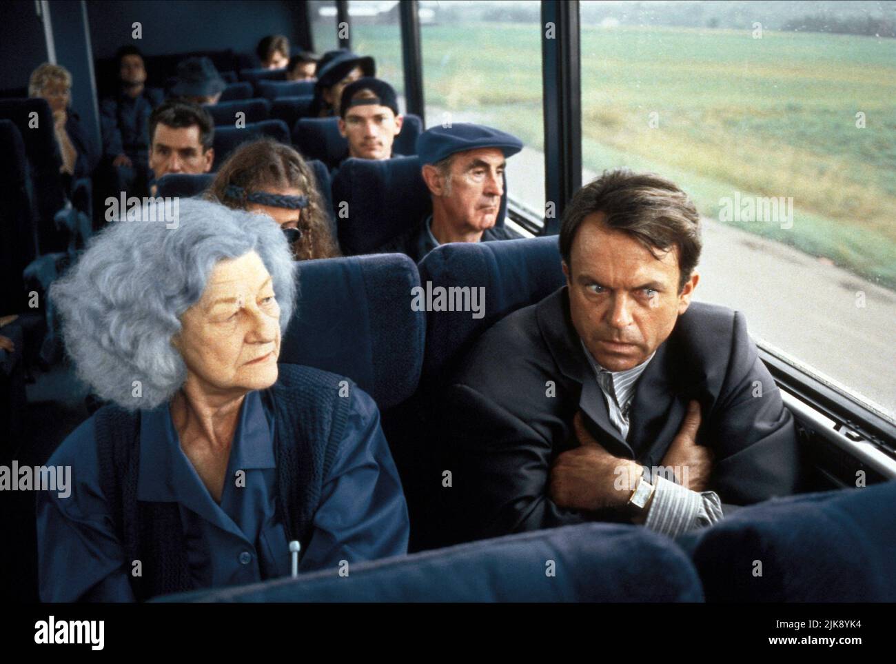 Louise Beaven & Sam Neill Film: In The Mouth Of Madness (1994 ...