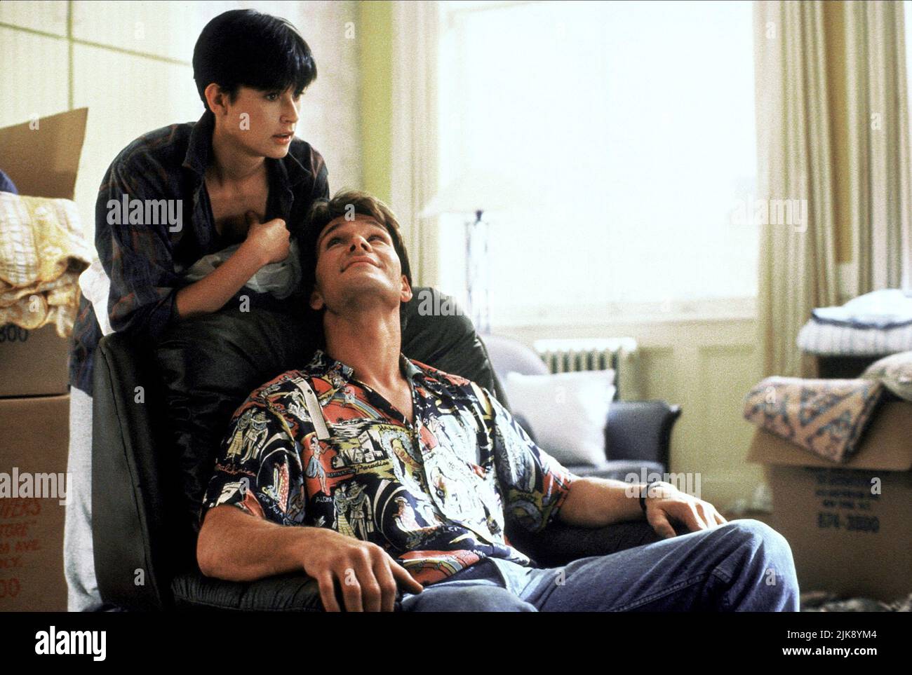 Demi Moore & Patrick Swayze Film Ghost (USA 1990) Characters: Molly Jensen, Sam Wheat Director ...