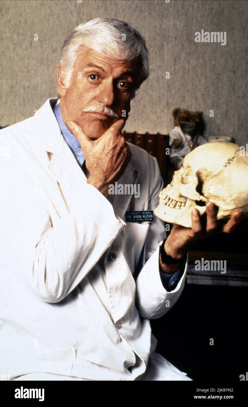 Dick Van Dyke Television: Diagnosis Murder (1993) Director: Christopher ...