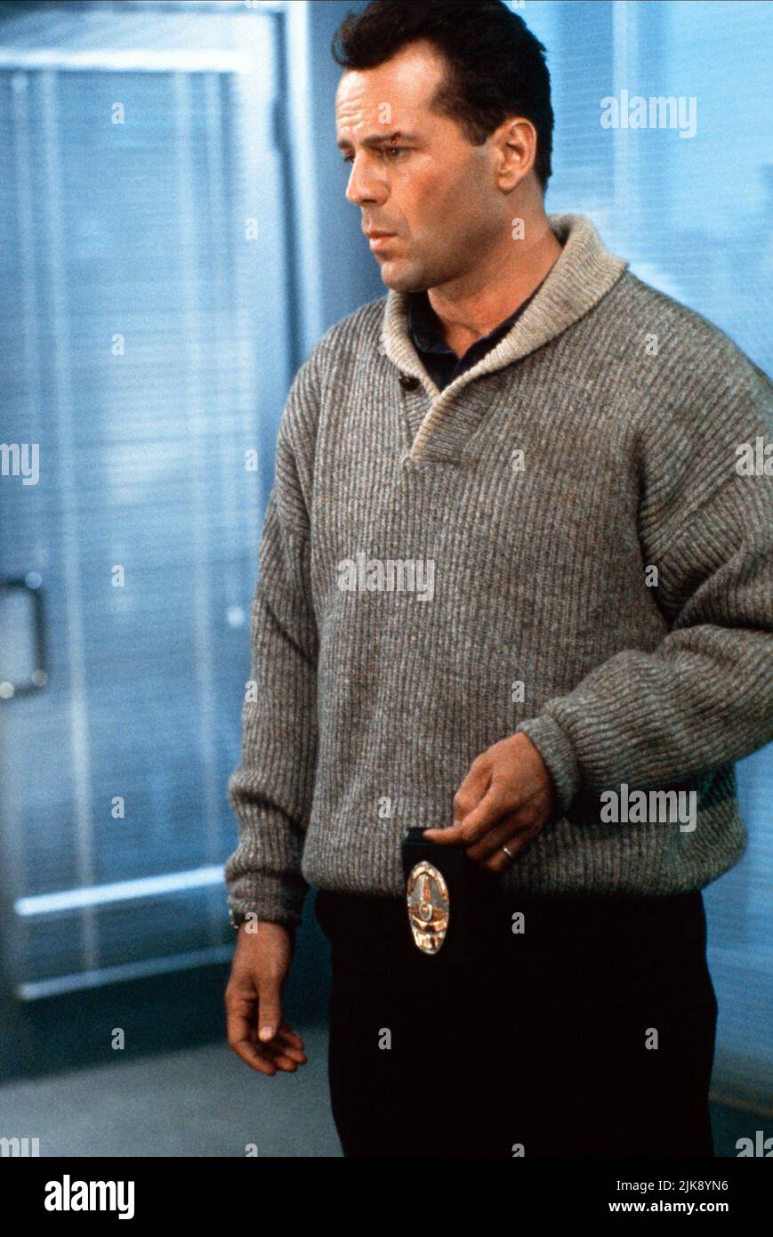 John mcclane die hard 2 hi-res stock photography and images - Alamy