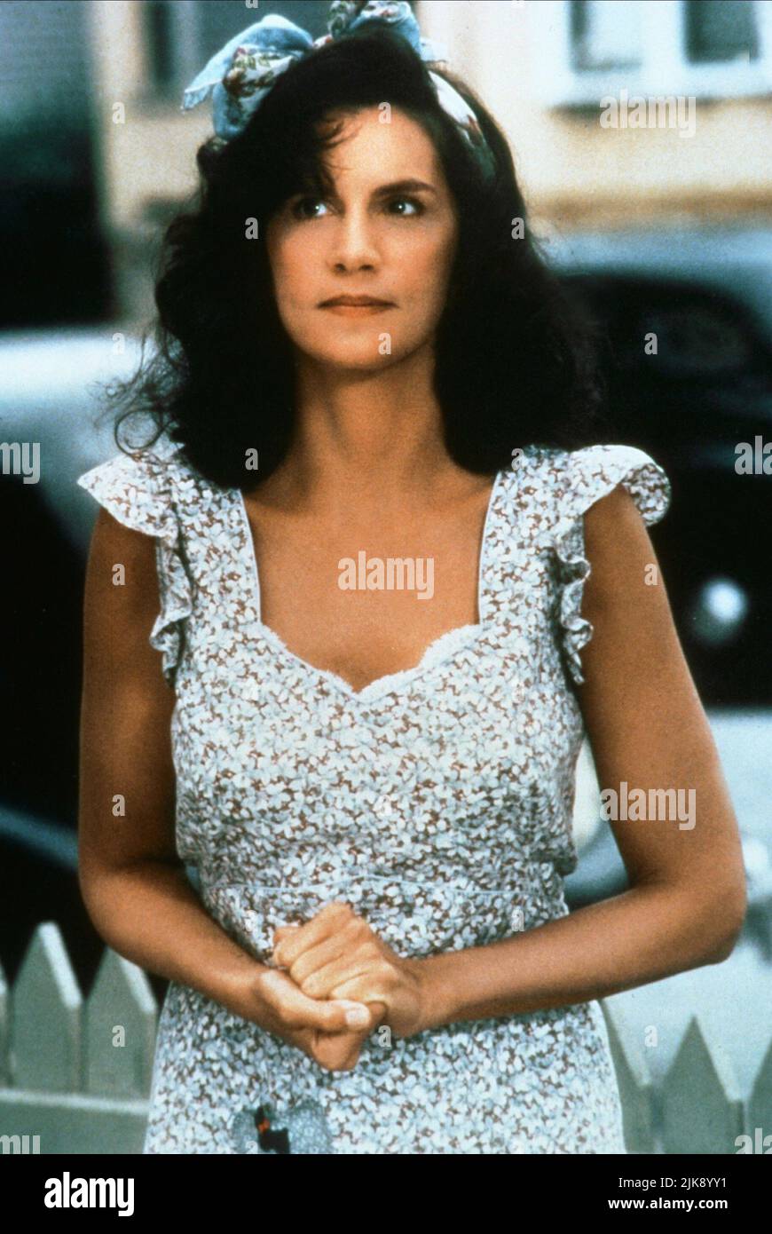 90s Mercedes Ruehl