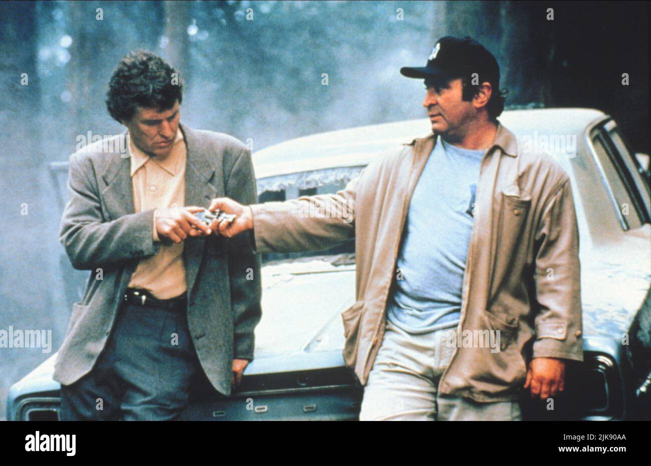 Tom Berenger & Bob Hoskins Film Shattered (USA 1991) Characters: Dan ...