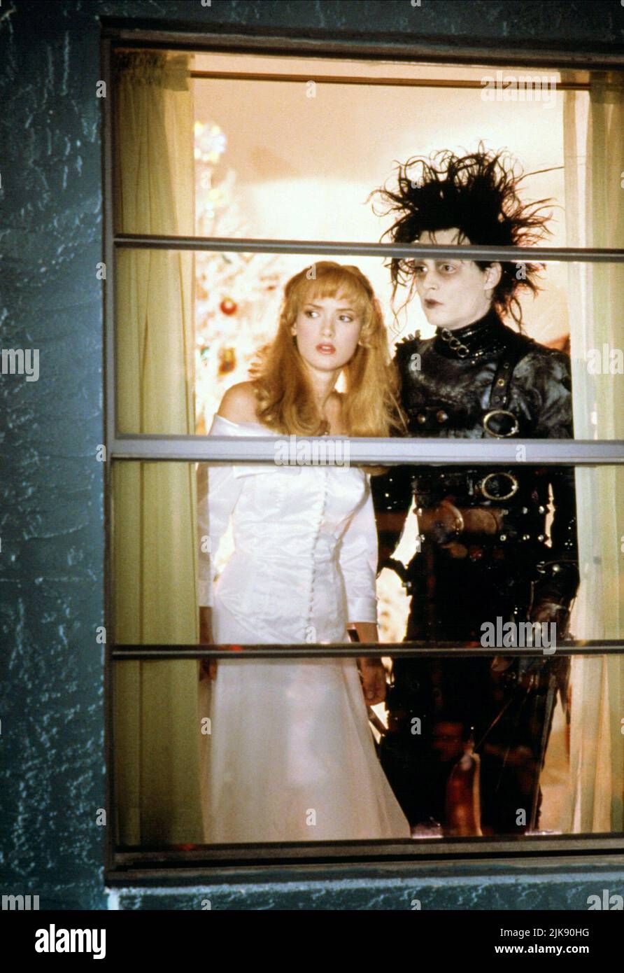 Winona Ryder & Johnny Depp Film Edward Scissorhands (USA 1990 ...
