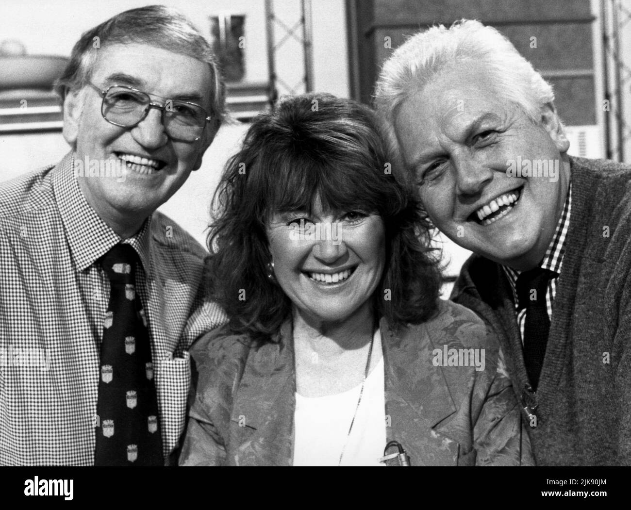 Nerys Hughes, Celebrity Cooks Hudson & Halls Television: Bazaar (1990 ...