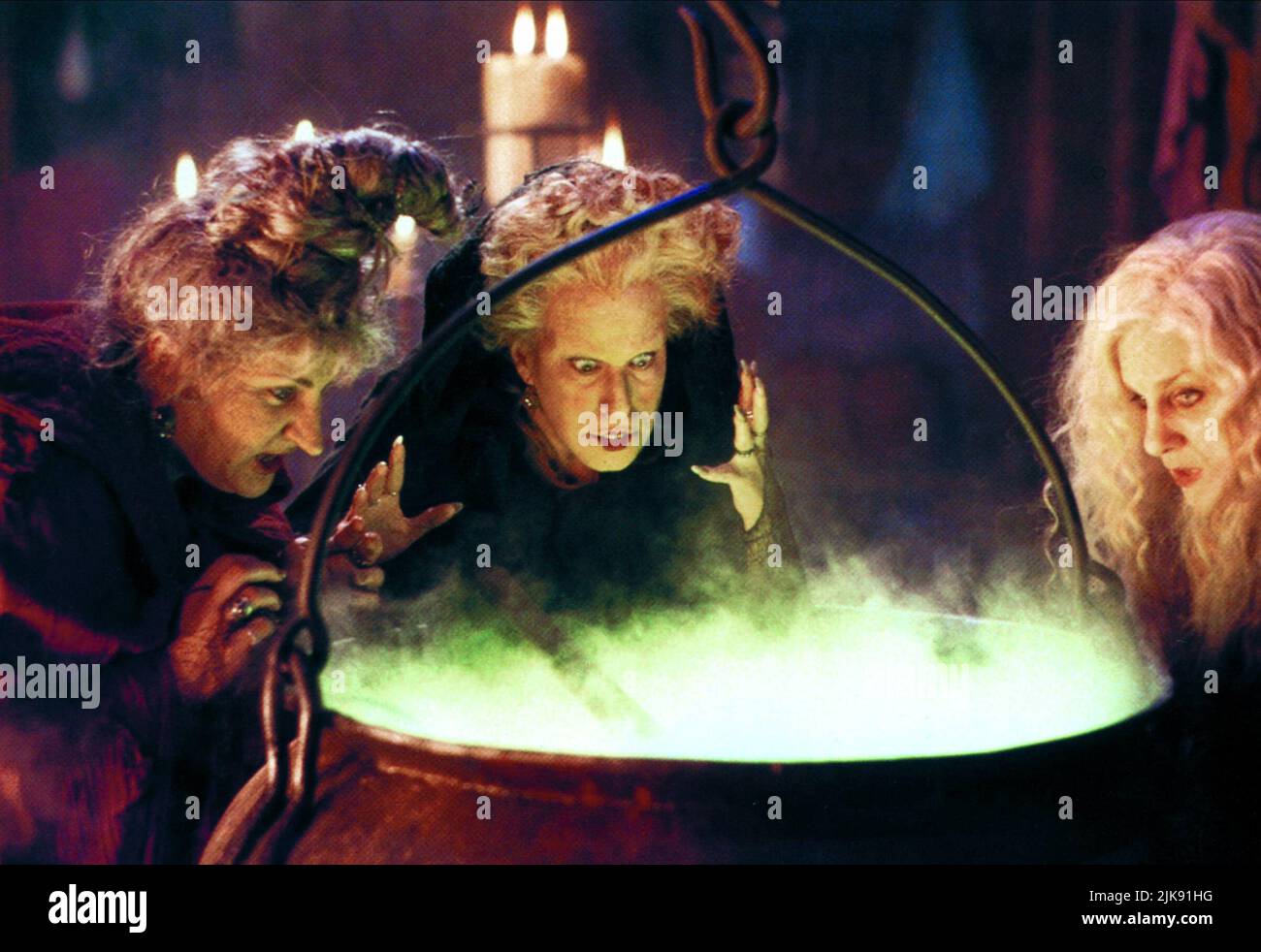 Kathy Najimy, Bette Midler, Sarah Jessica Parker Film: Hocus Pocus (1993) Characters: Mary ...
