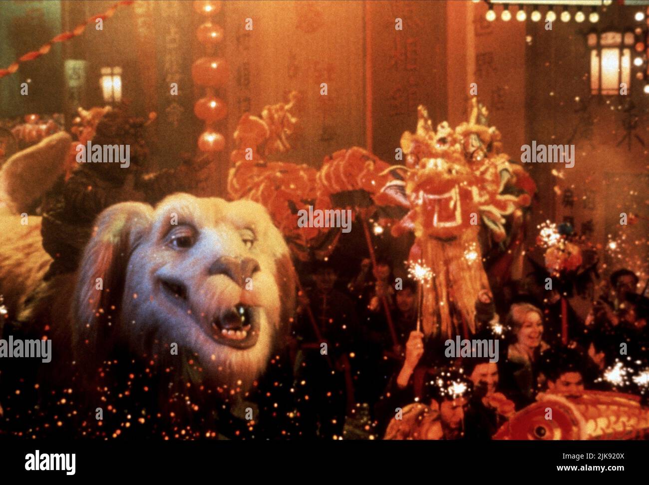 Falkor Film: The Neverending Story Iii: Escape From Fantasia (USA/DE ...