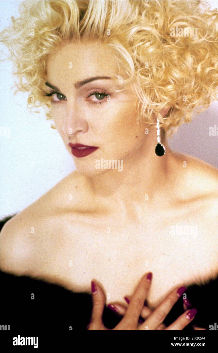 Madonna Film: Dick Tracy (USA 1990) Characters: Breathless Mahoney ...