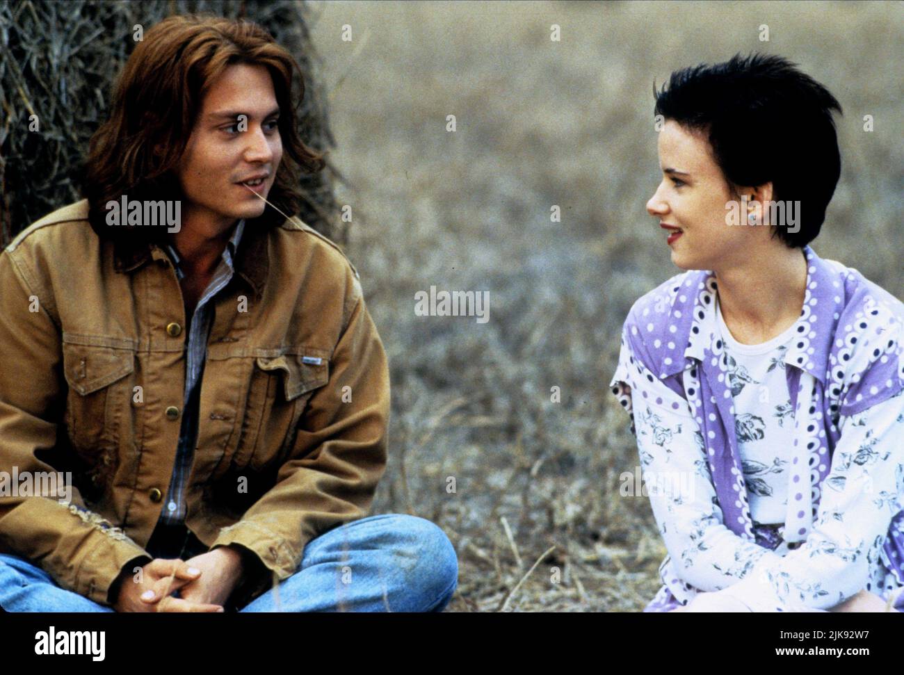 Johnny Depp & Juliette Lewis Film What'S Eating Gilbert Grape (USA 1993 ...