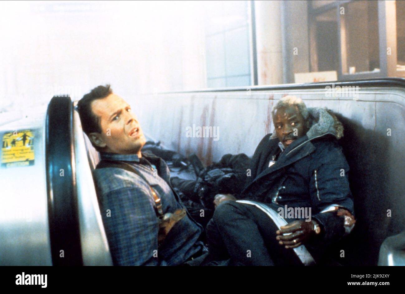 Bruce Willis & Art Evans Film: Die Hard 2; Die Hard 2: Die Harder (USA 1990) Characters: John ...