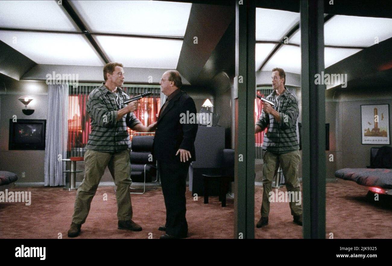 Arnold Schwarzenegger & Roy Brocksmith Film: Total Recall (USA 1990 ...