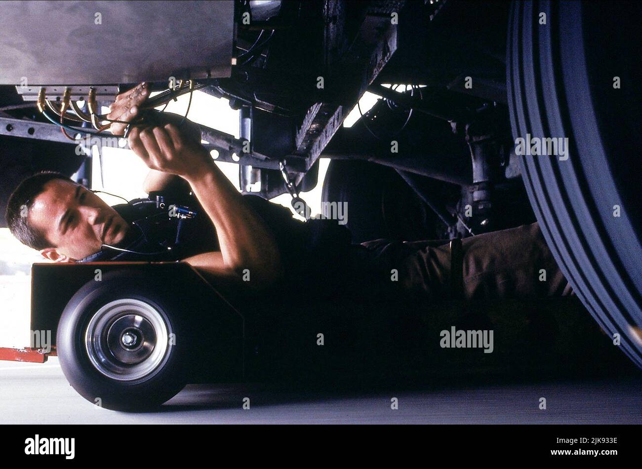 Keanu Reeves Film Speed (USA 1994) Characters: Officer Jack Traven ...