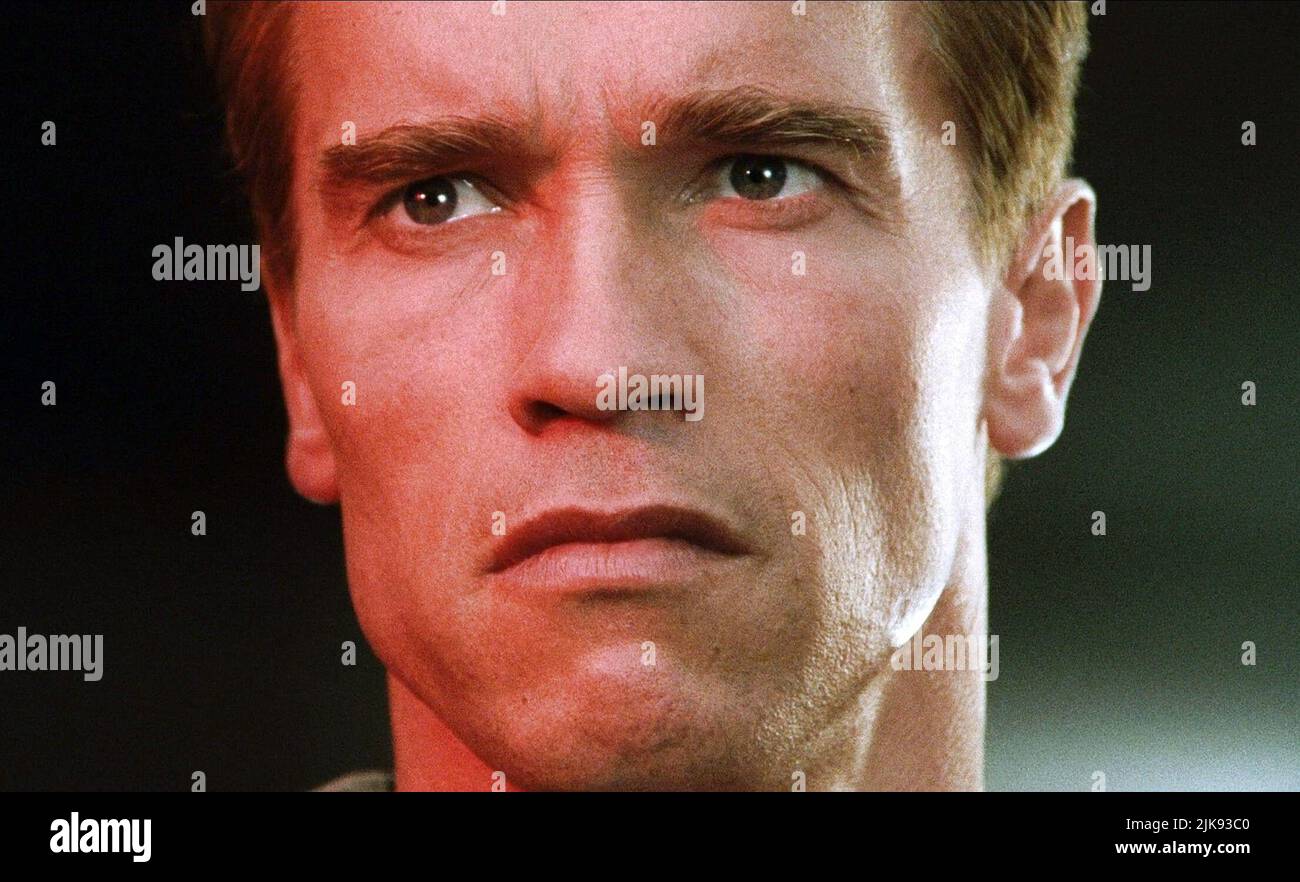 Arnold Schwarzenegger Film: Total Recall (USA 1990) Characters: Douglas ...
