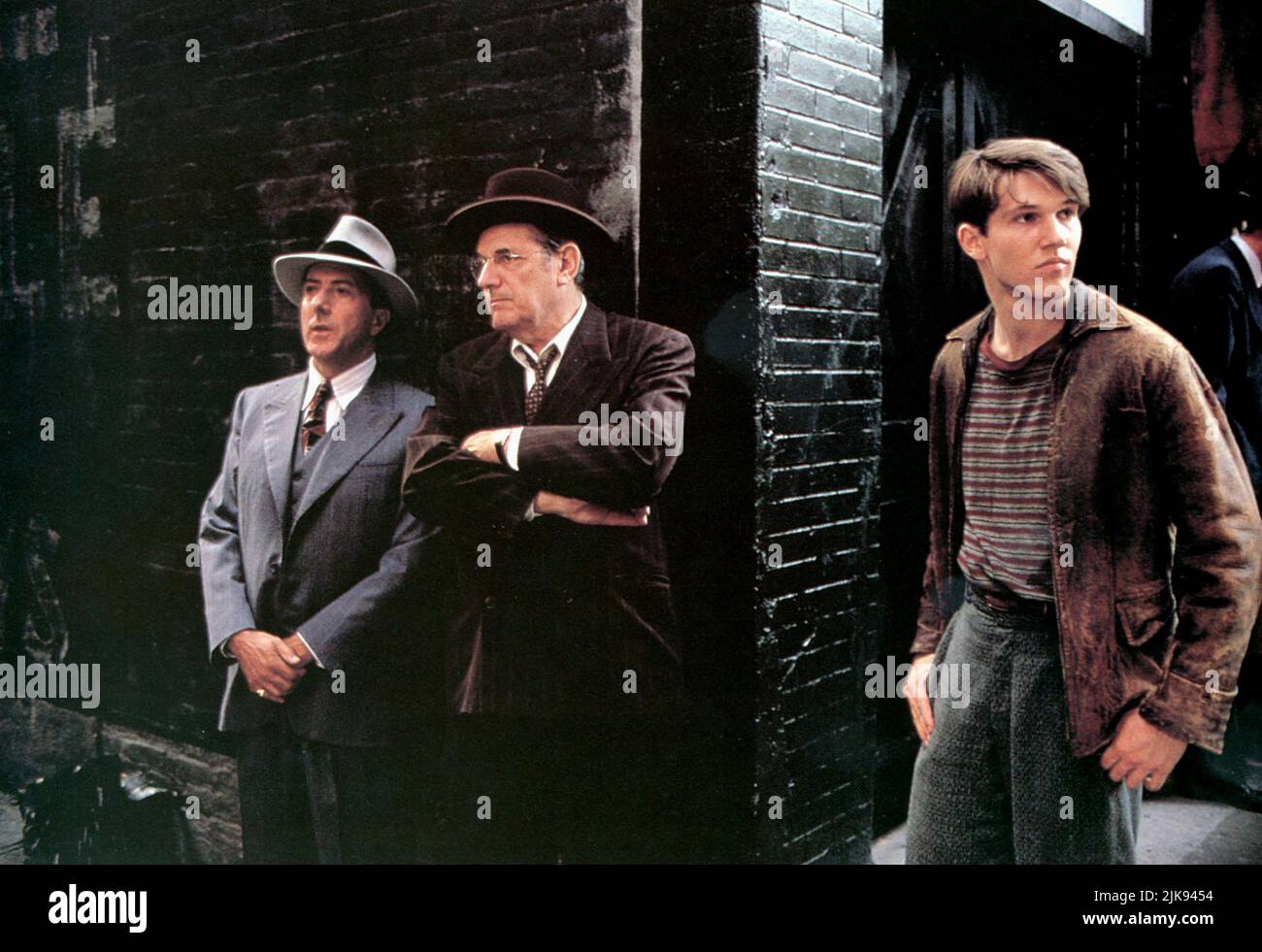 Dustin Hoffman, Steven Hill & Loren Dean Film: Billy Bathgate (USA 1991 ...