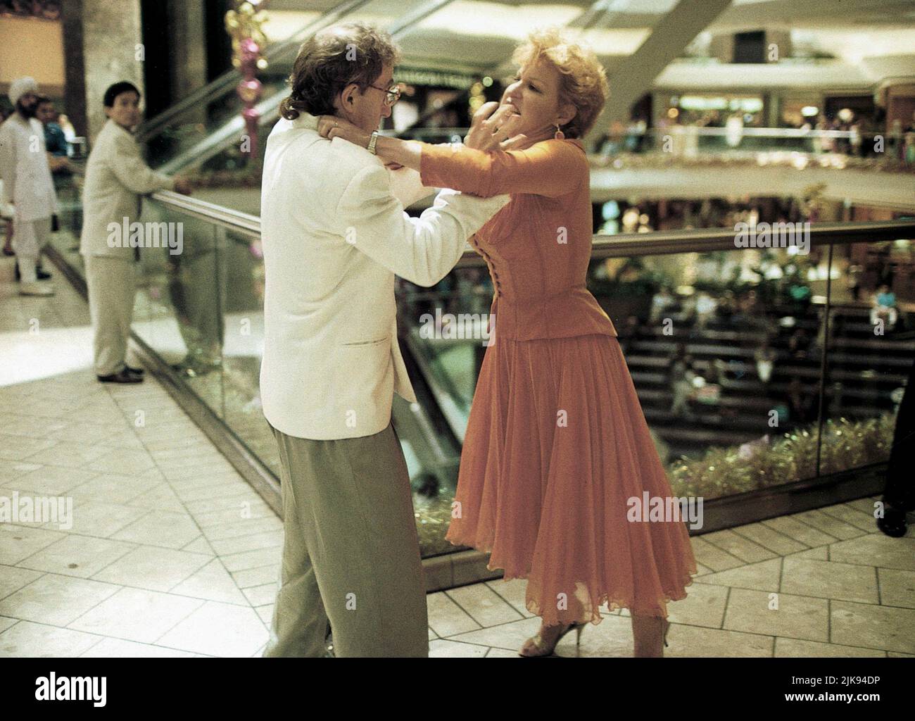 Woody Allen, Bette Midler Film Scenes From A Mall (1991) Characters ...