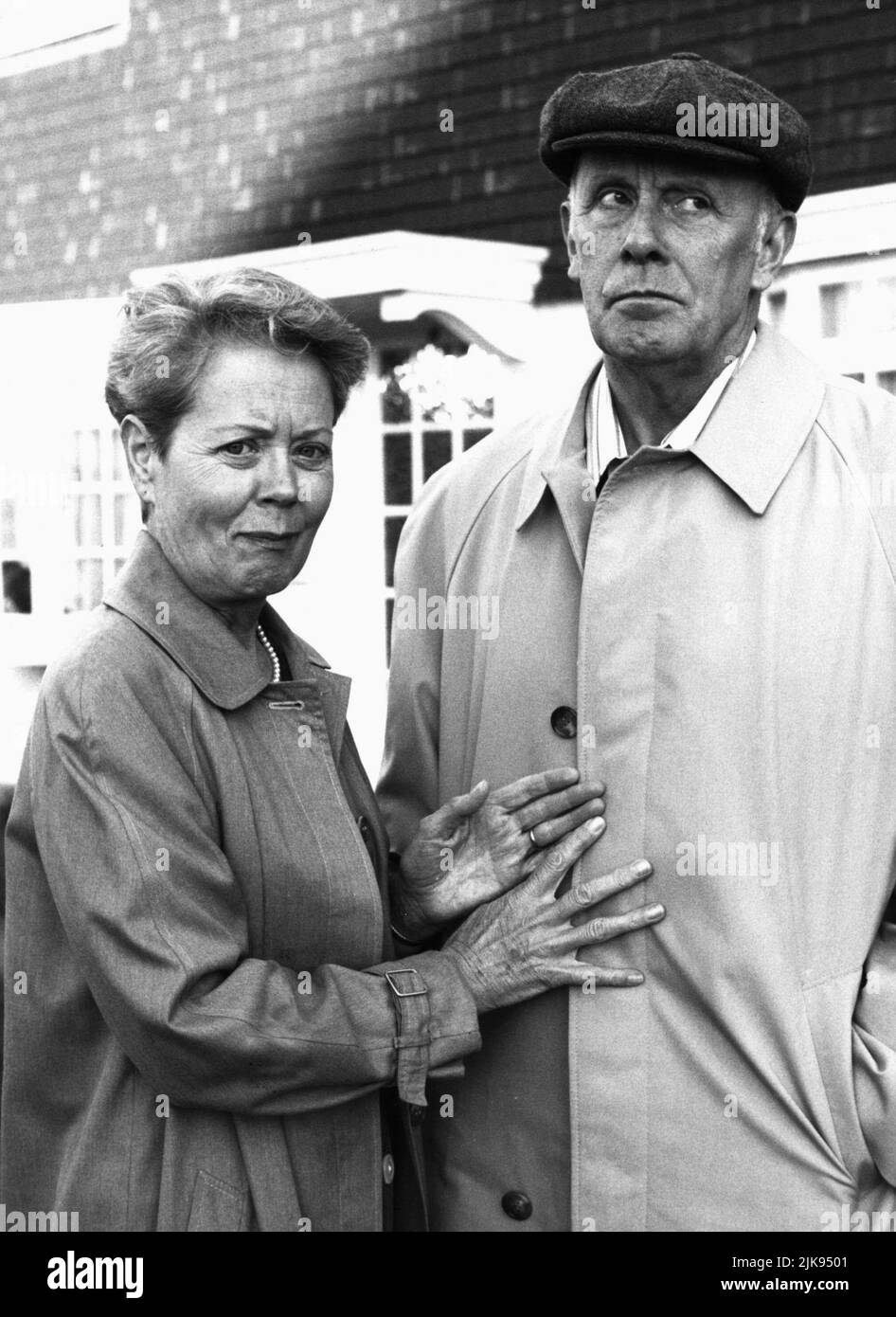 Annette Crosbie & Richard Wilson Television: One Foot In The Grave (TV ...