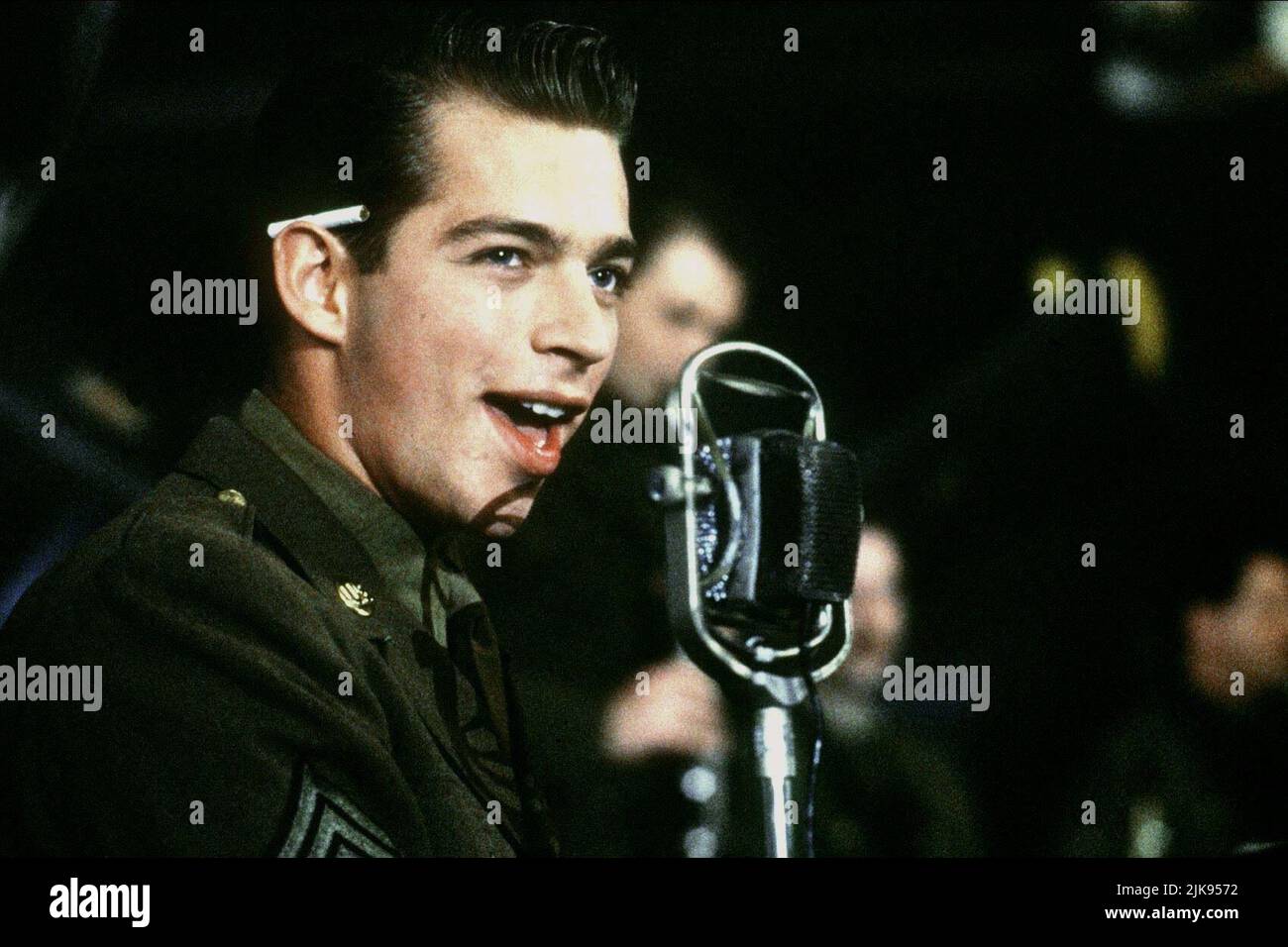 Harry connick jr singing hi-res stock photography and images - Alamy