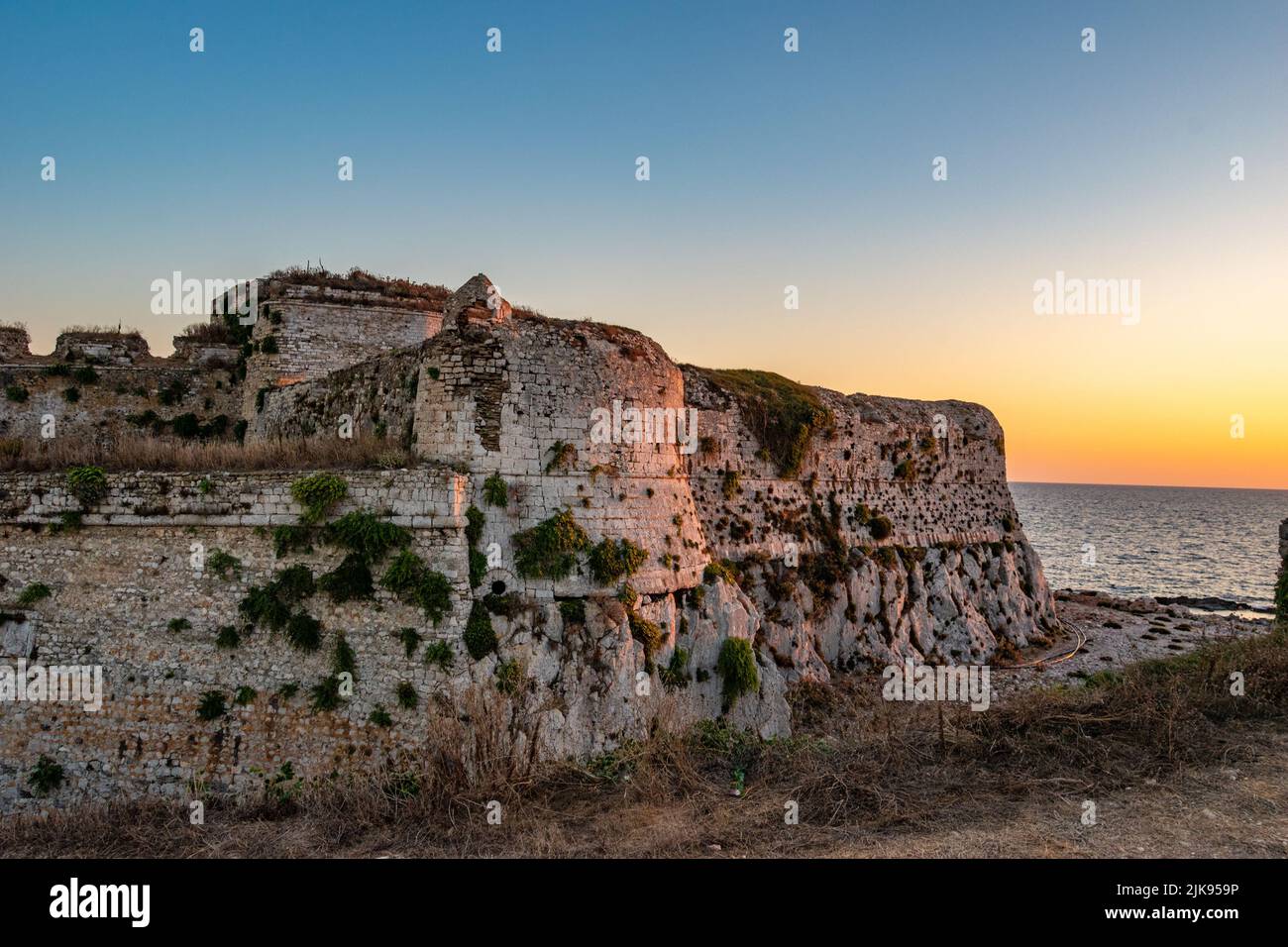 Methoni sunset hi-res stock photography and images - Alamy