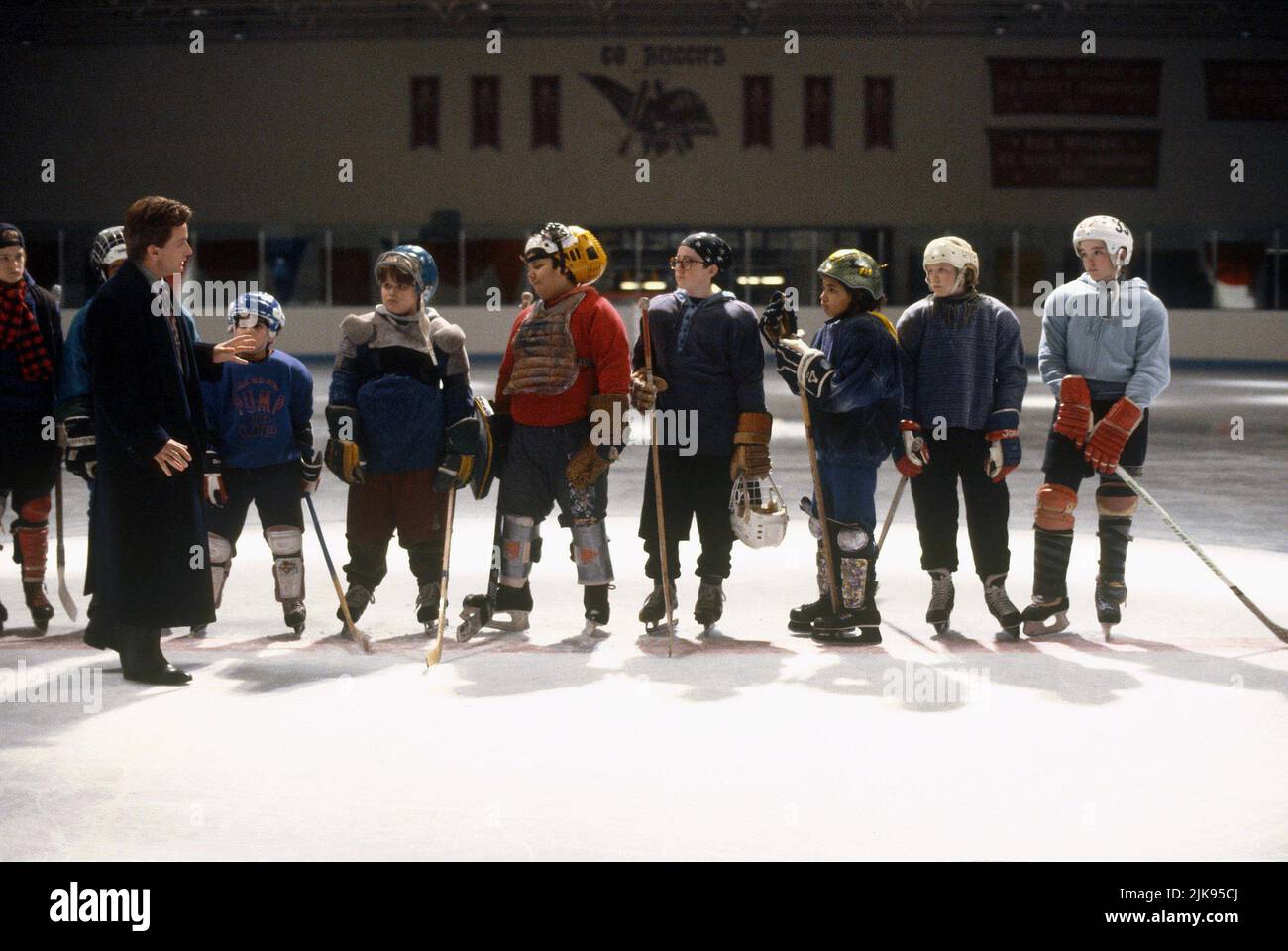 Emilio Estevez Film The Mighty Ducks (1992) Characters: Gordon Bombay ...