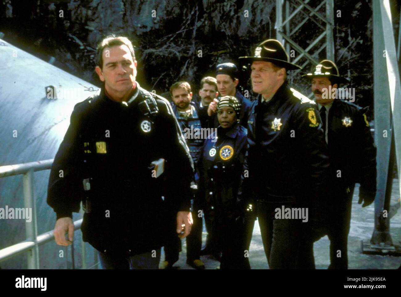 Tommy Lee Jones Film The Fugitive (USA 1993) Characters: Marshal Samuel ...