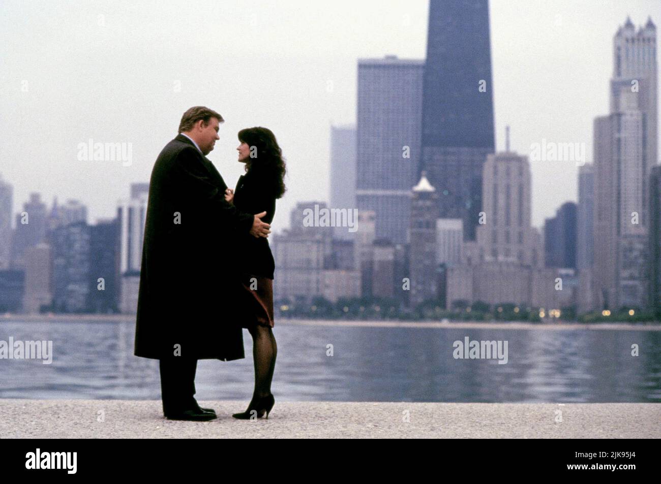 John Candy & Ally Sheedy Film Only The Lonely (USA 1991) Characters ...