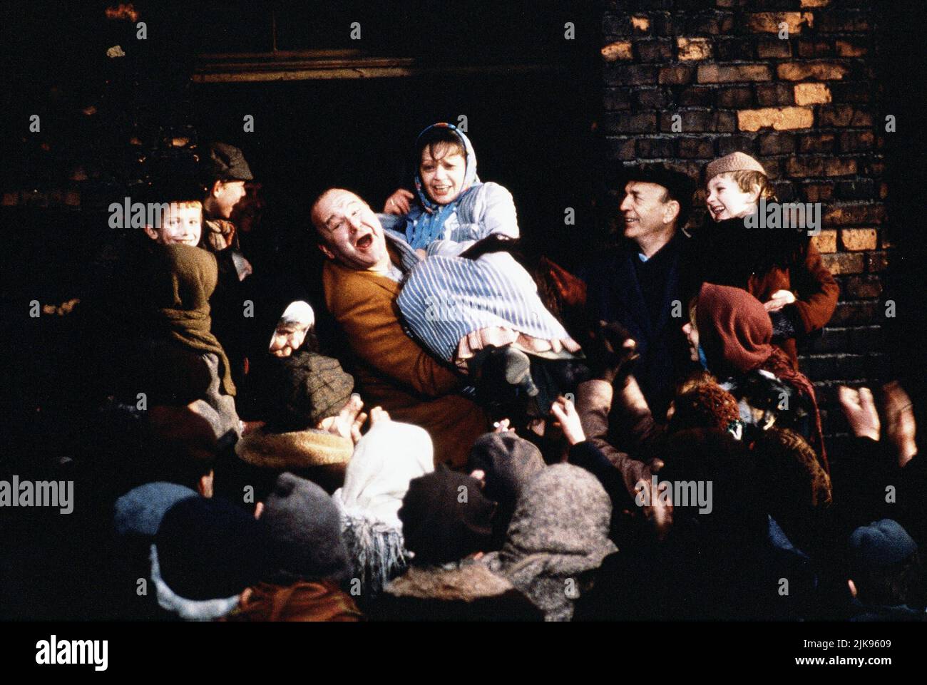 Group Scene Film Le Brasier (1990) Director: Eric Barbier 30 January ...