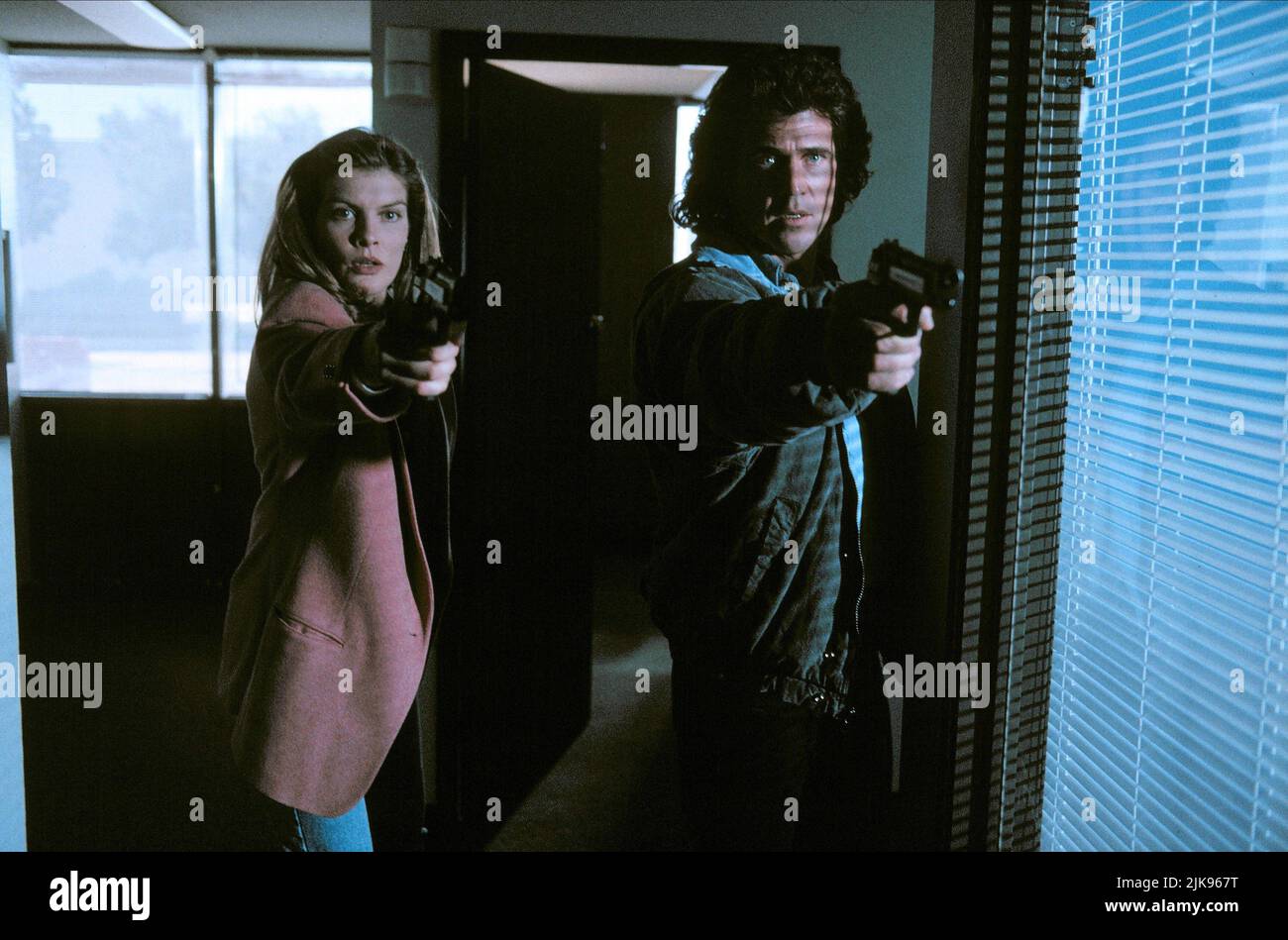 Rene Russo & Mel Gibson Film: Lethal Weapon 3 (USA 1992) Characters: Lorna Cole & Martin Riggs ...