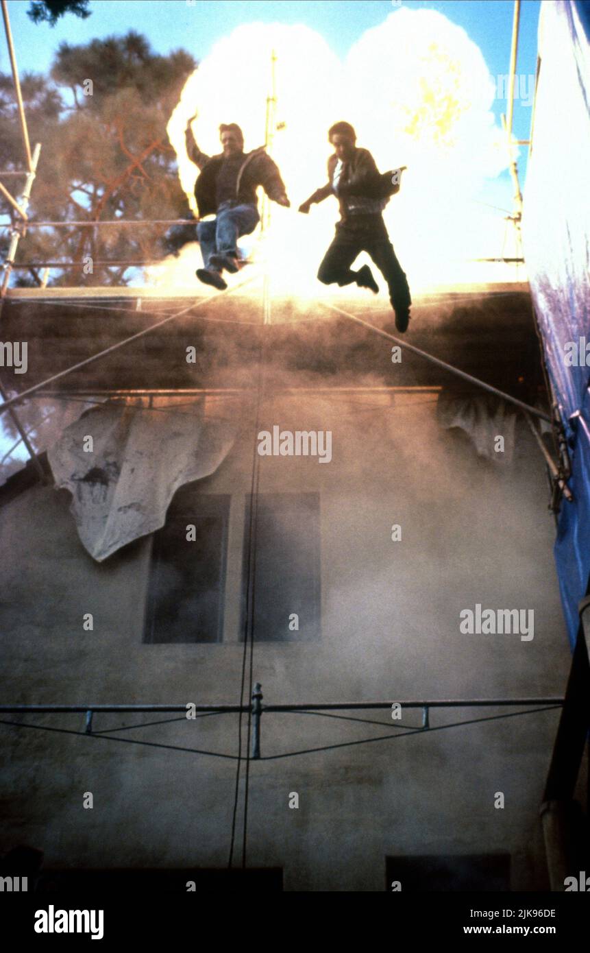 Explosion Scene Film Live Wire (USA 1992) Director: Christian Duguay 01 ...