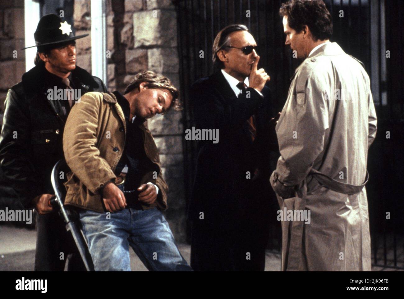Kiefer Sutherland, Dennis Hopper & Cliff De Young Film: Flashback (1990 ...