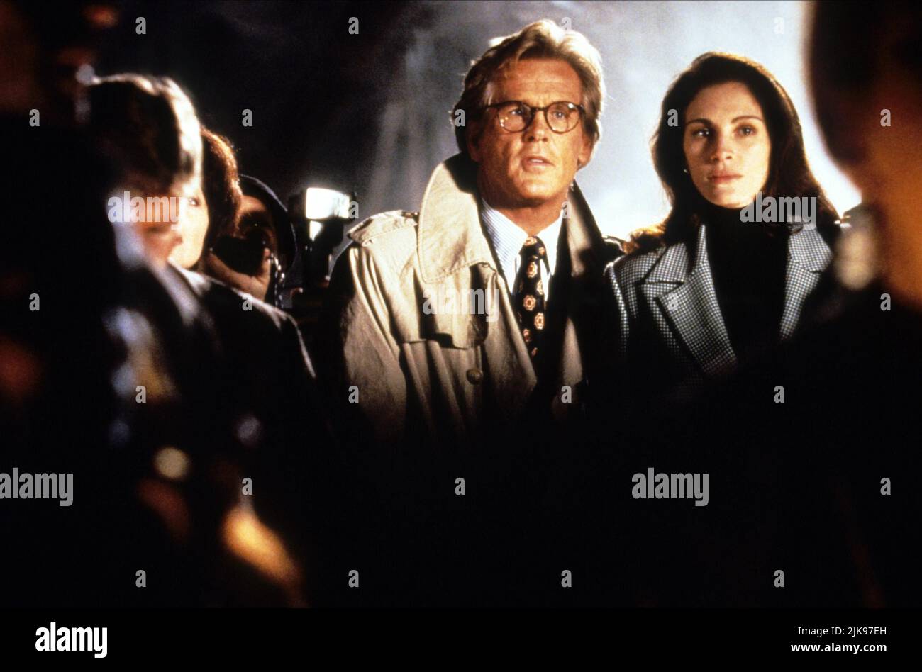 Nick Nolte & Julia Roberts Film I Love Trouble (1994) Characters: Peter ...