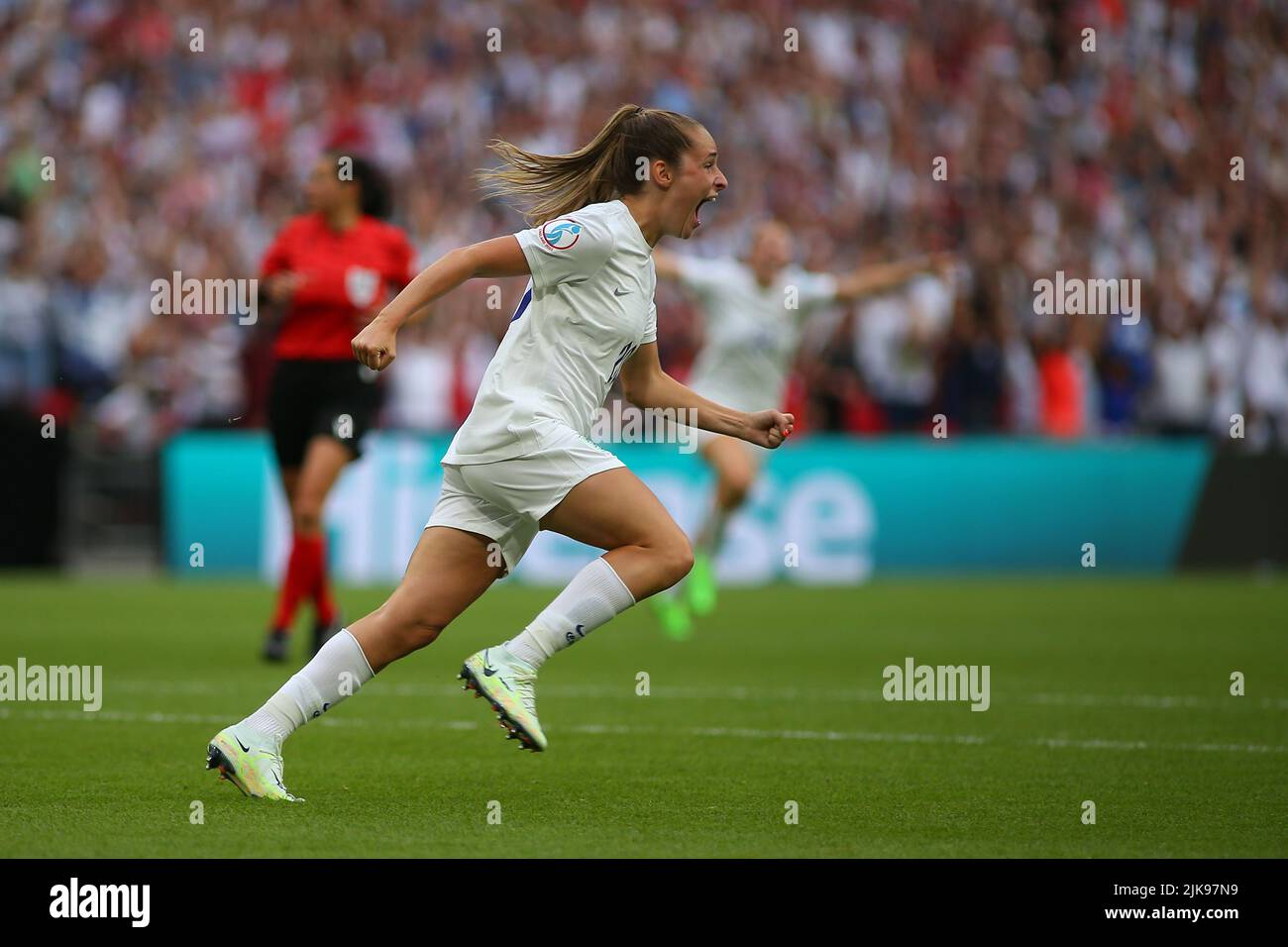 Womens euros england celebration hi-res stock photography and images ...