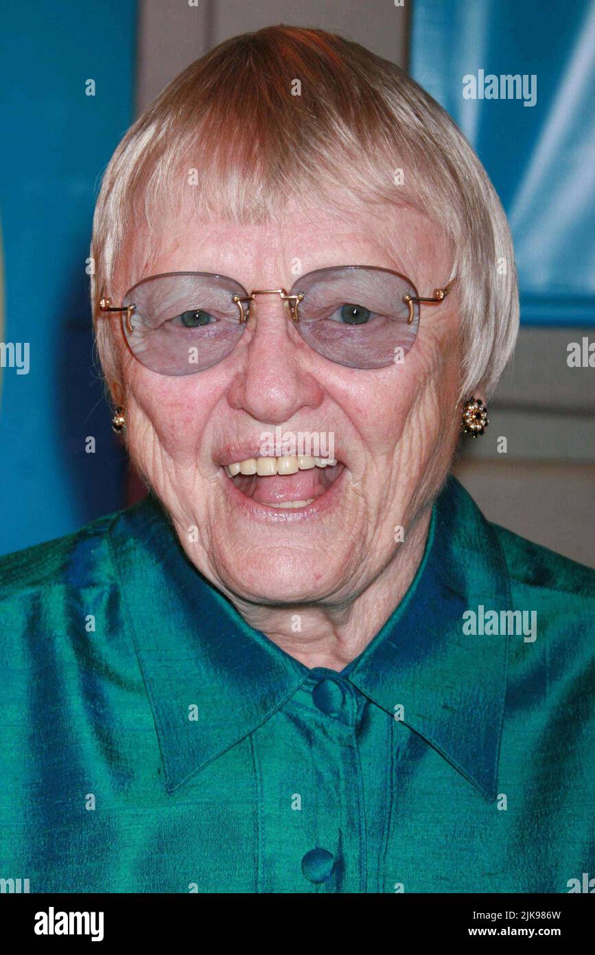 Pat Carroll Ursula Voice