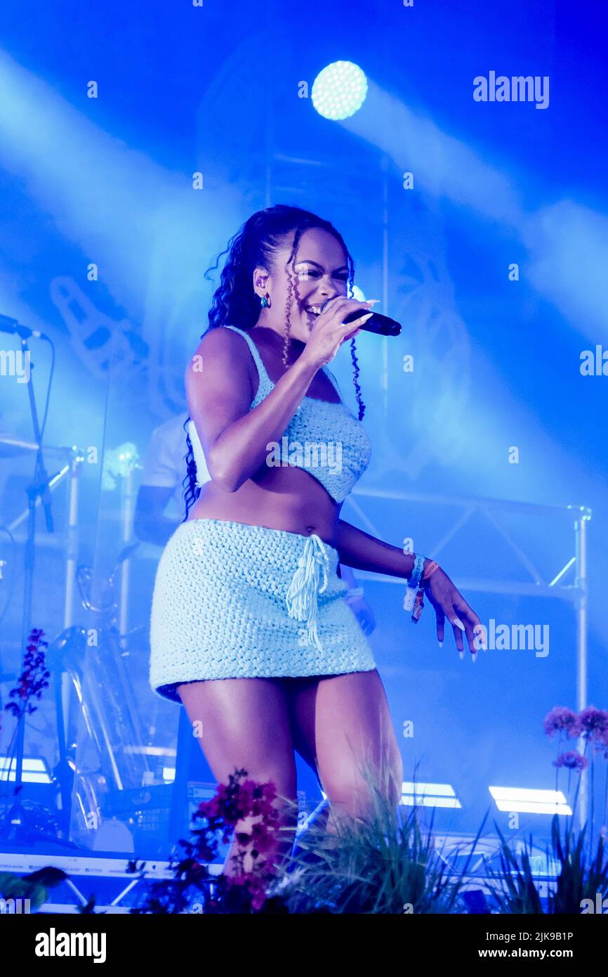 Female music album and art hi-res stock photography and images - Alamy