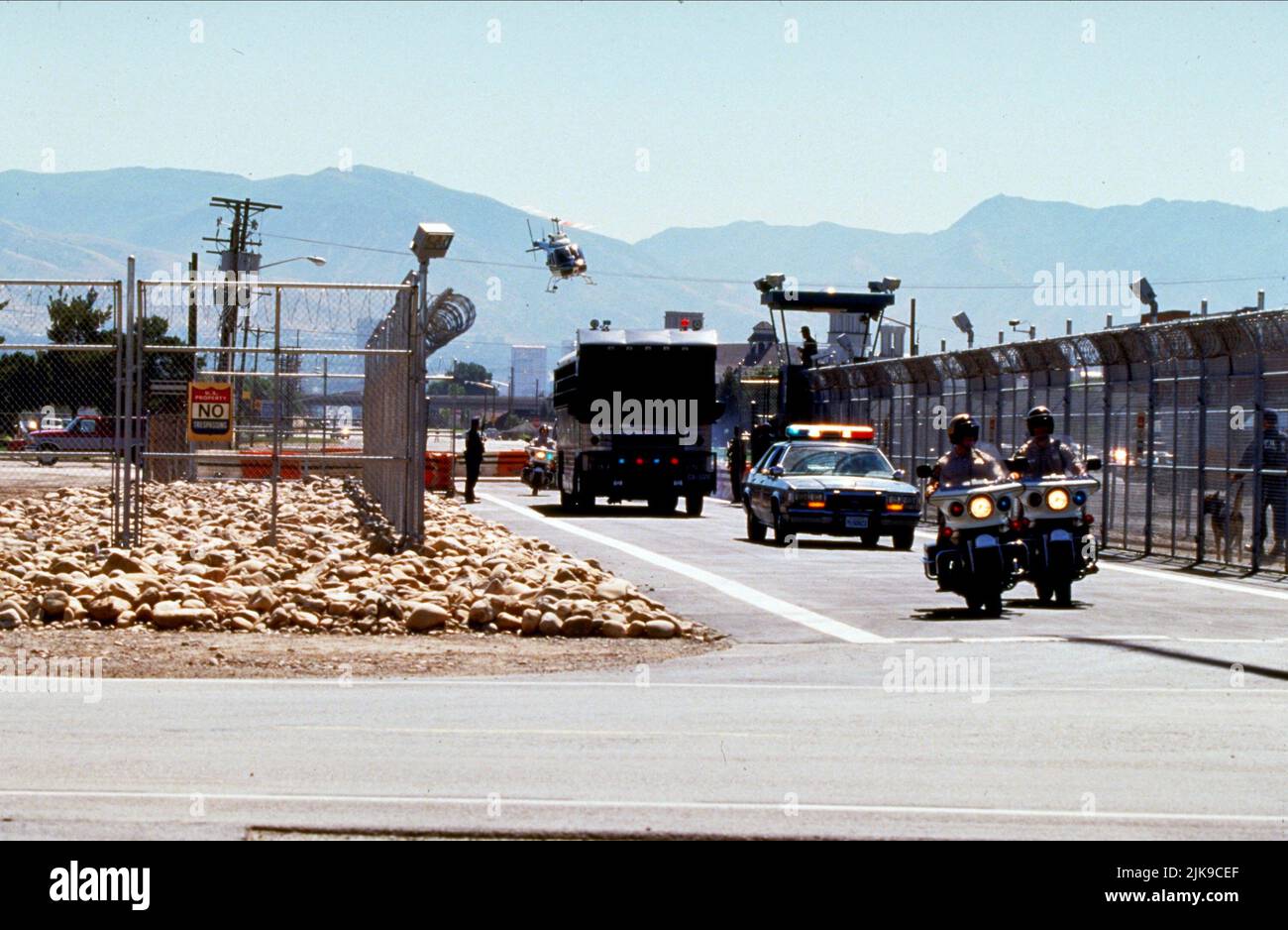 Police And Bus Scene Film Con Air (USA 1997) Director: Simon West 02 ...