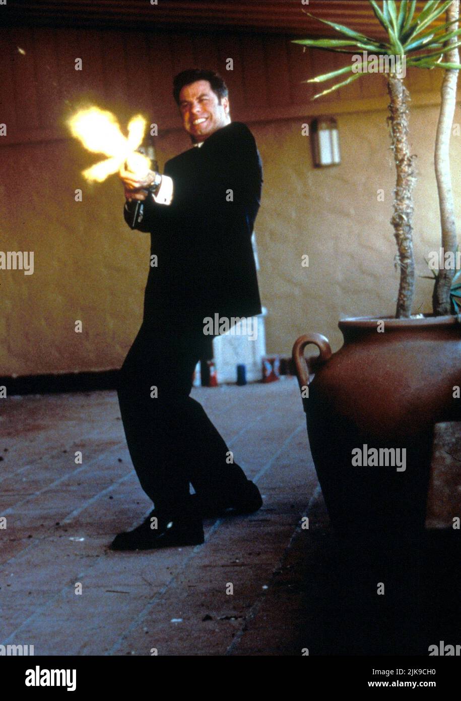 Face off john travolta hi-res stock photography and images - Alamy