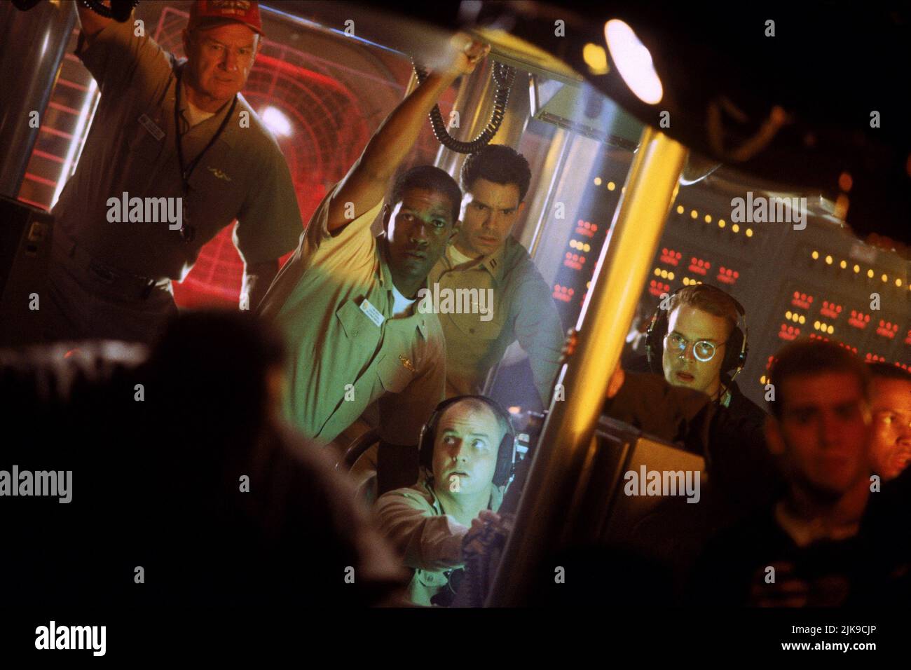 Gene hackman denzel washington crimson hi-res stock photography and ...