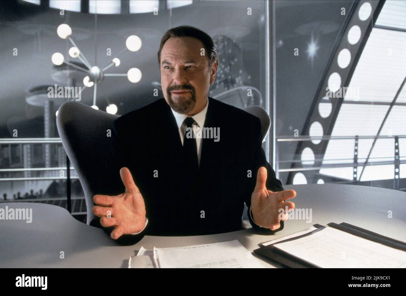Rip Torn Film Men In Black (USA 1997) Characters: Chief Zed Director ...