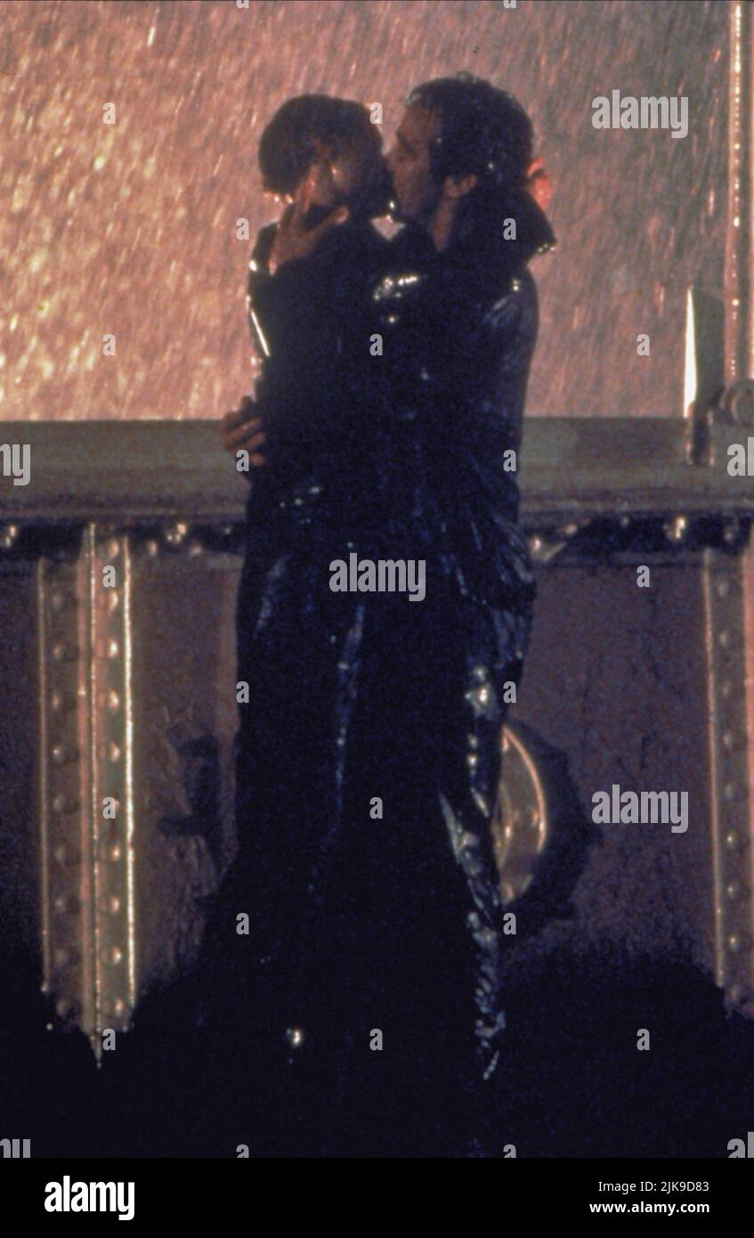 Gwyneth Paltrow & John Hannah Film Sliding Doors (1995) Characters ...