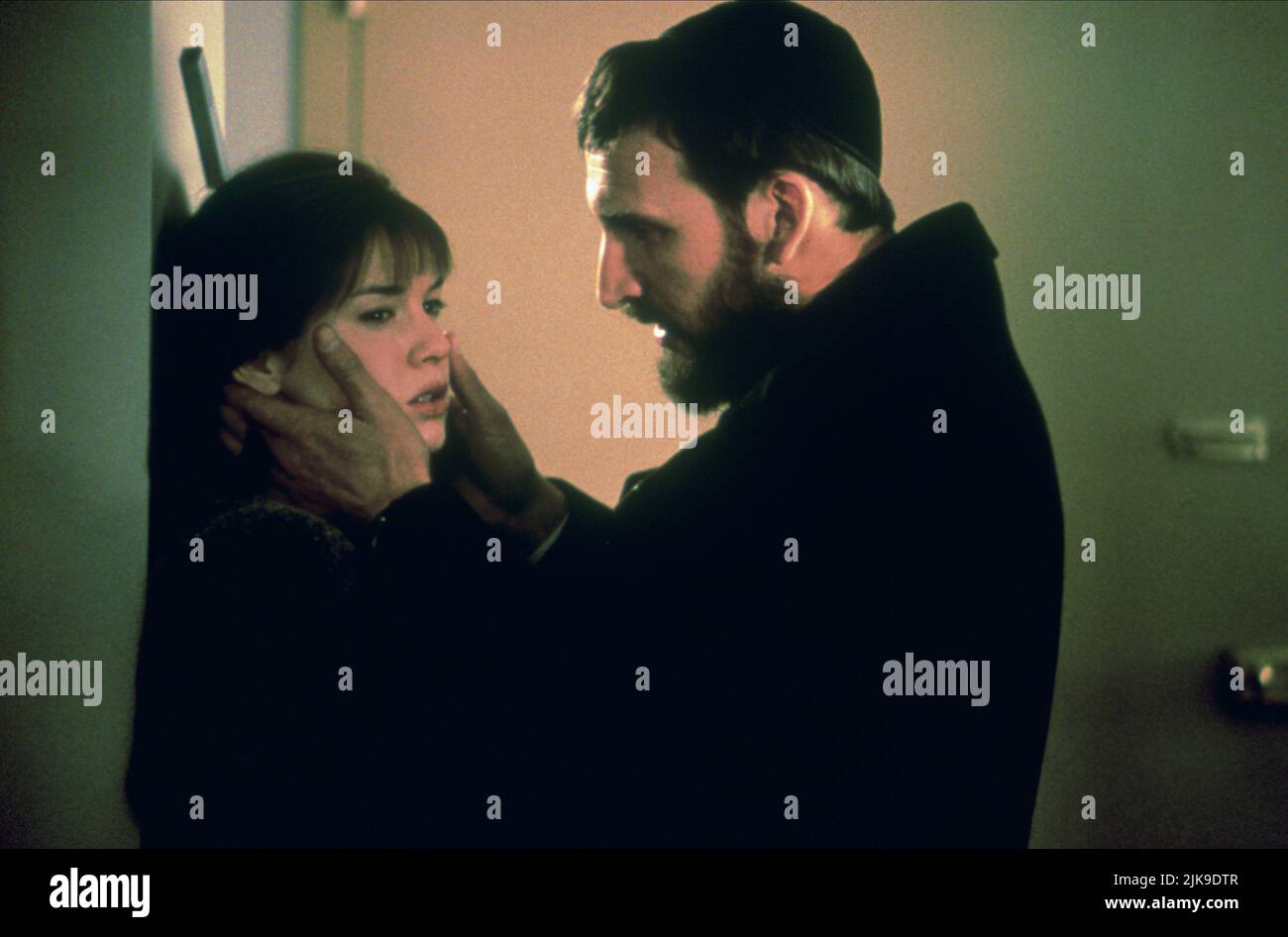 Renee Zellweger & Christopher Eccleston Film: A Price Above Rubies (USA ...