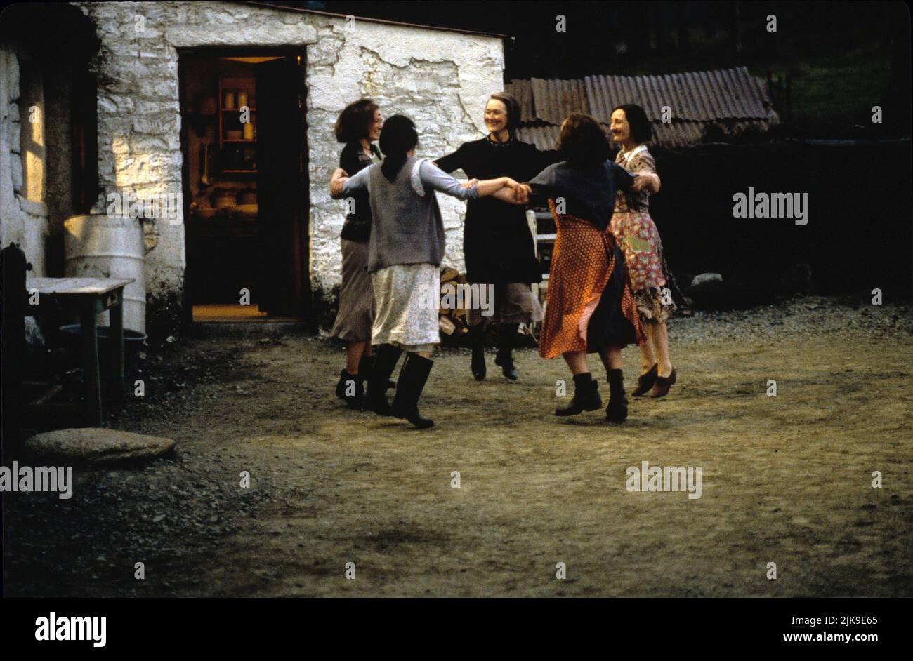 Meryl Streep Film Dancing At Lughnasa (1998) Characters: Kate 'Kit ...