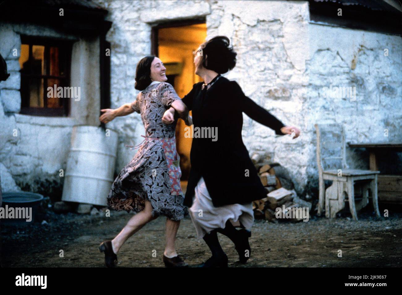 Brid Brennan & Meryl Streep Film Dancing At Lughnasa (1998) Characters ...