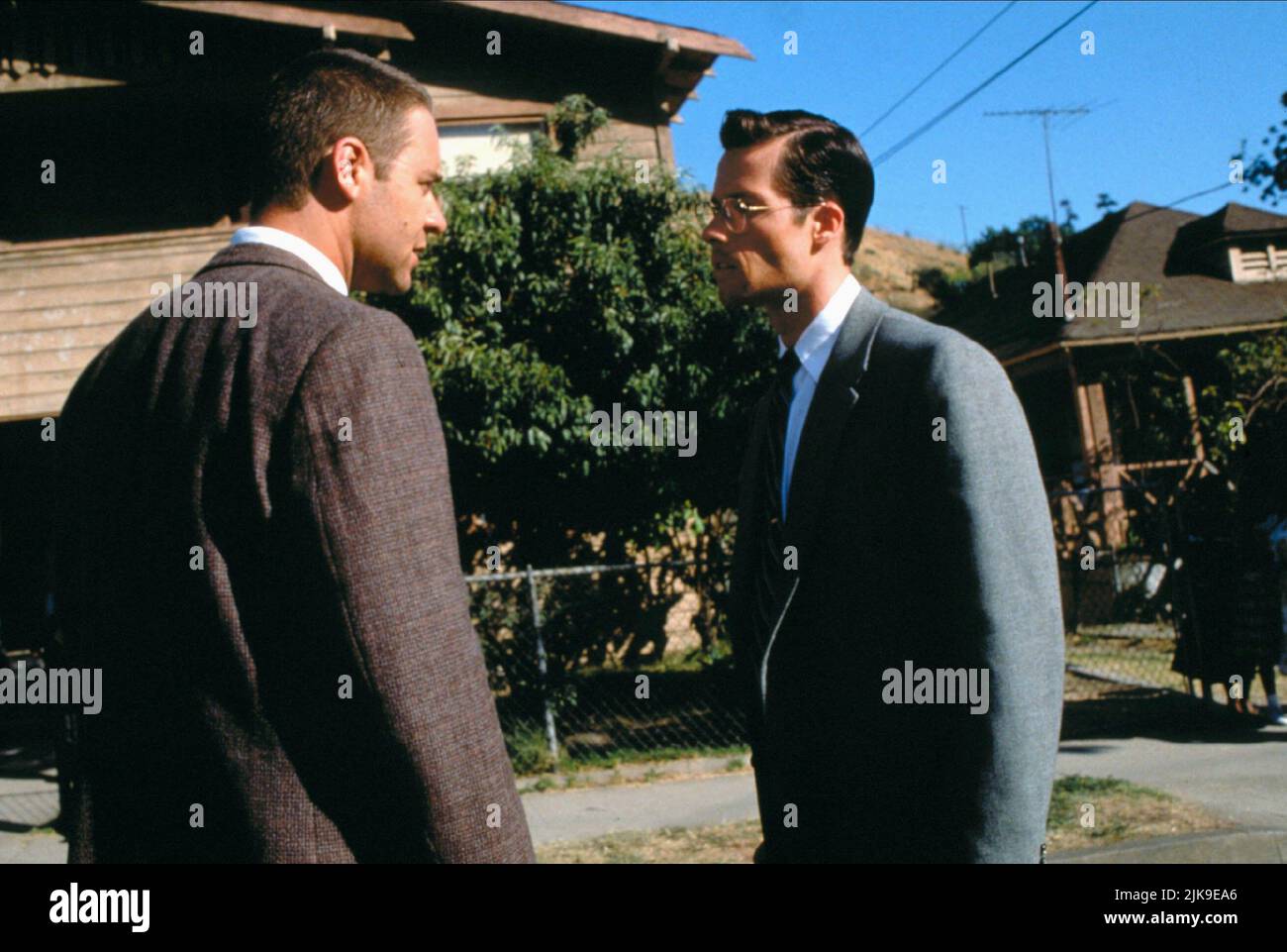 Russell Crowe & Guy Pearce Film L.A. Confidential; La Confidential (USA ...