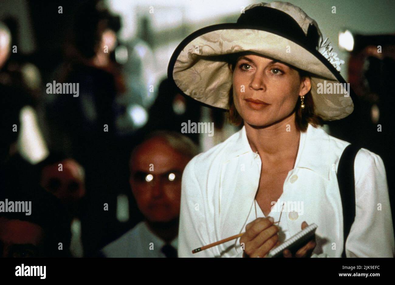 Linda Hamilton Film Shadow Conspiracy (1997) Characters: Amanda Givens ...