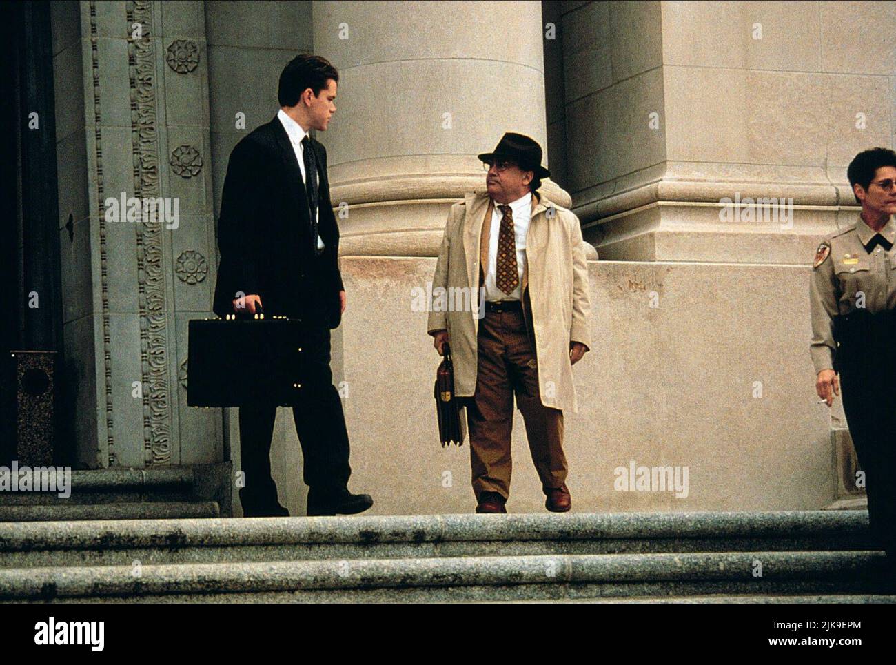 Matt damon danny devito rainmaker hi-res stock photography and images ...