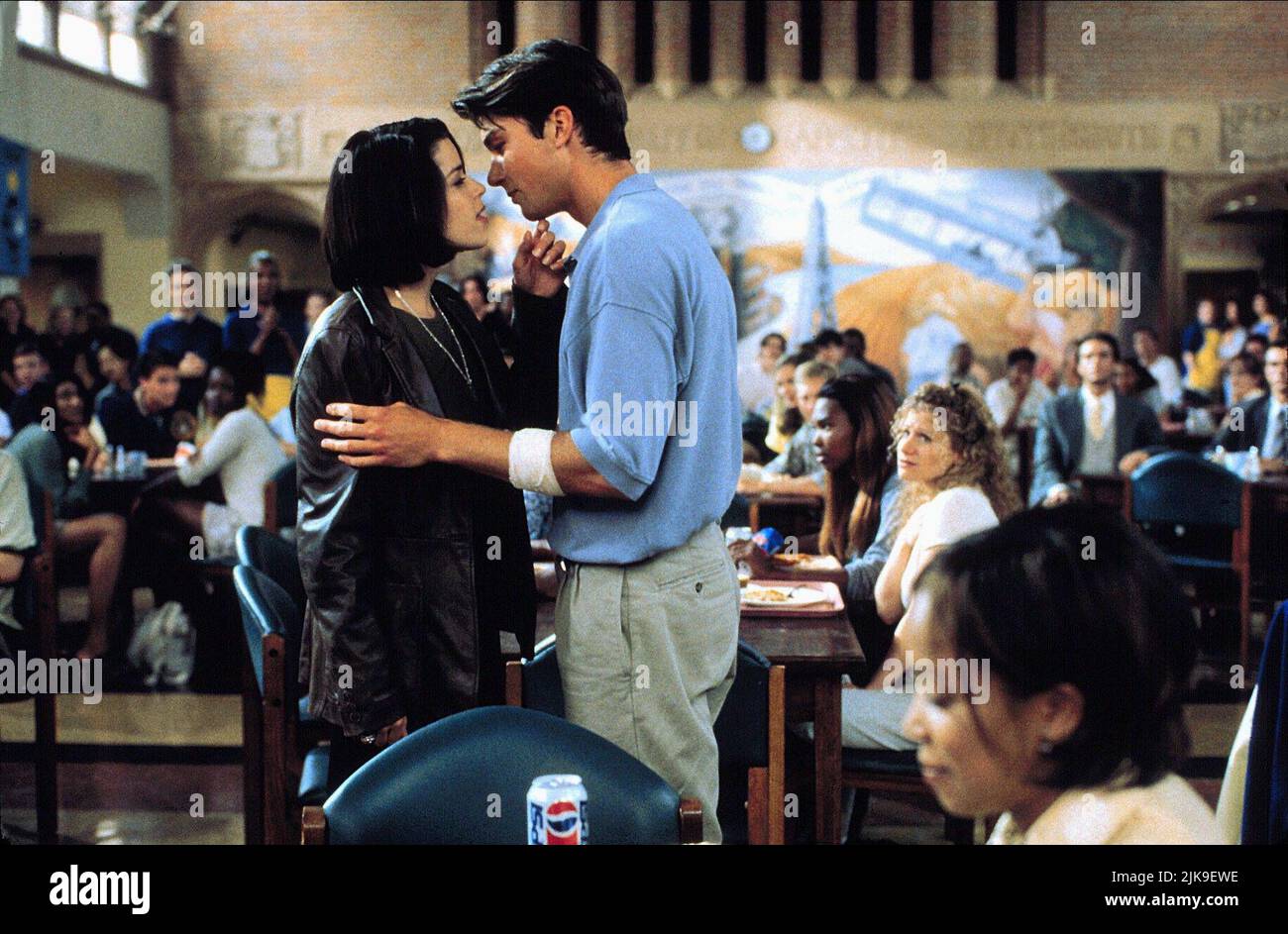 Neve Campbell And Jerry Oconell Film Scream 2 Usa 1997 Characters