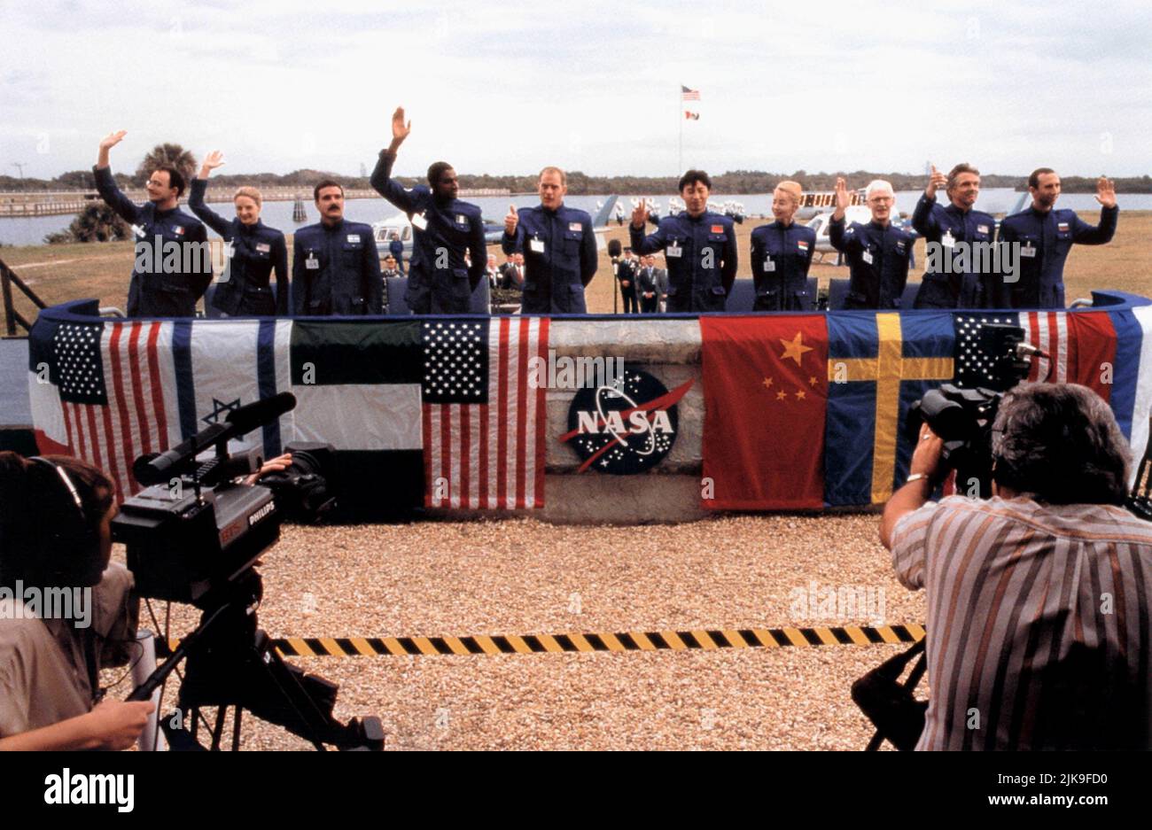 Jodie Foster & Cast Film Contact (1997) Characters: Eleanor Arroway ...