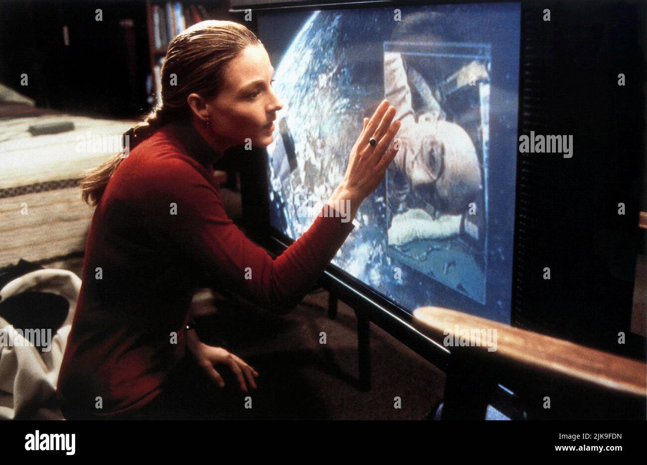 Jodie Foster Film Contact (1997) Characters: Eleanor Arroway Director ...