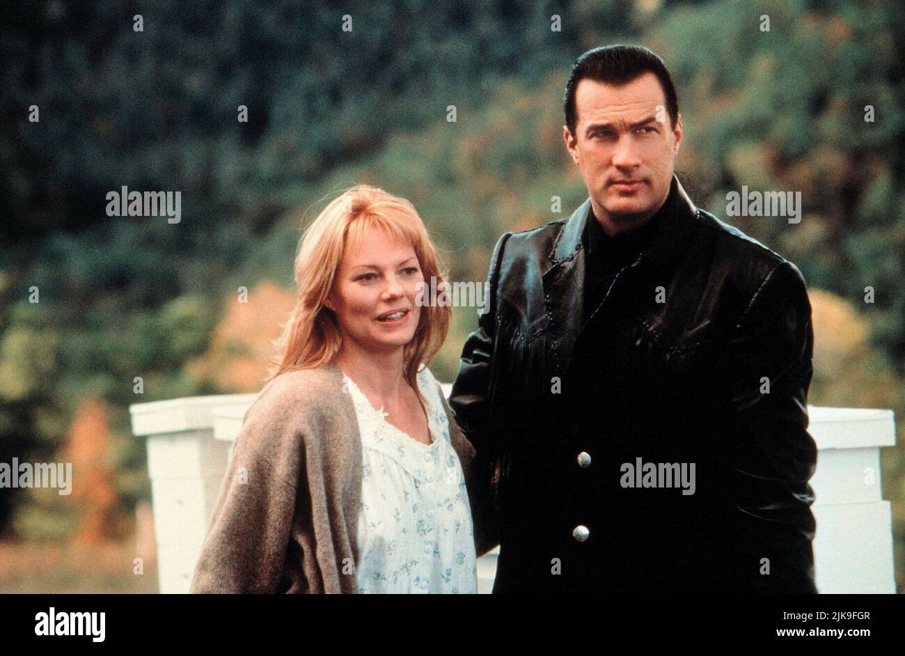 Marge Helgenberger & Steven Seagal Film: Fire Down Below (USA 1997 ...